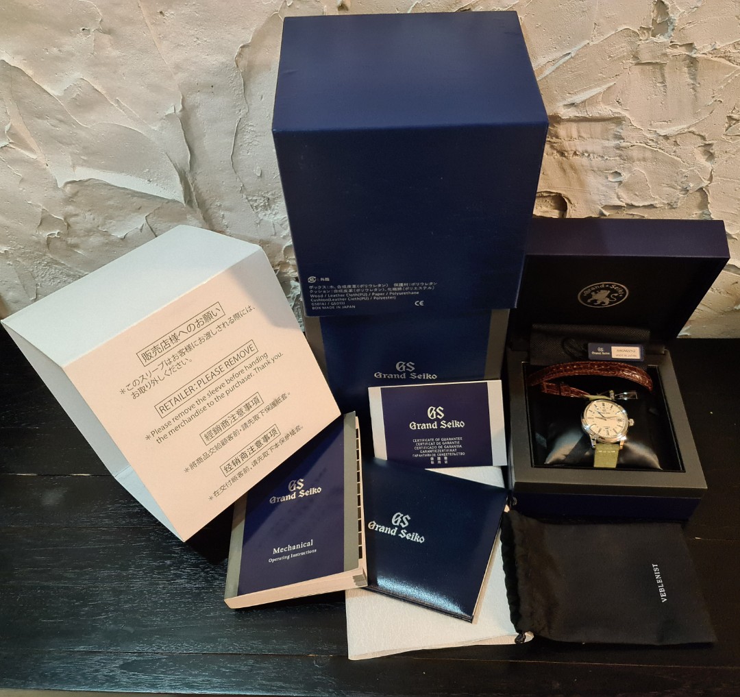 Grand Seiko SBGM 221, Luxury, Watches on Carousell