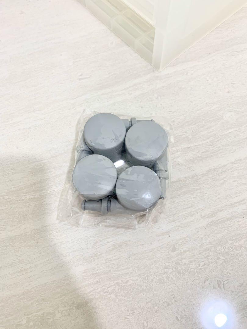 (Like new) MUJI polypropylene storage trolley with detachable wheels ...