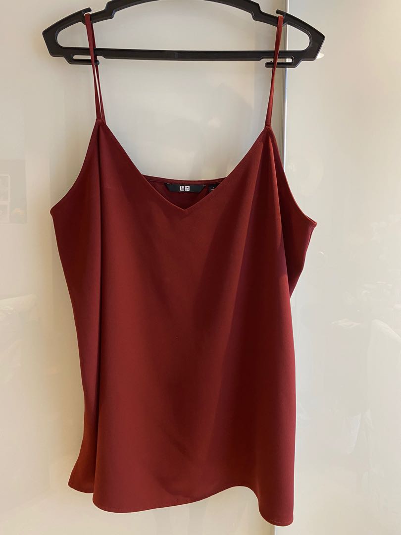 UNIQLO Spaghetti Top, Women's Fashion, Tops, Sleeveless on Carousell
