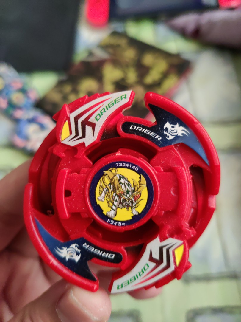 Beyblade Drigger V2 red, Hobbies & Toys, Toys & Games on Carousell