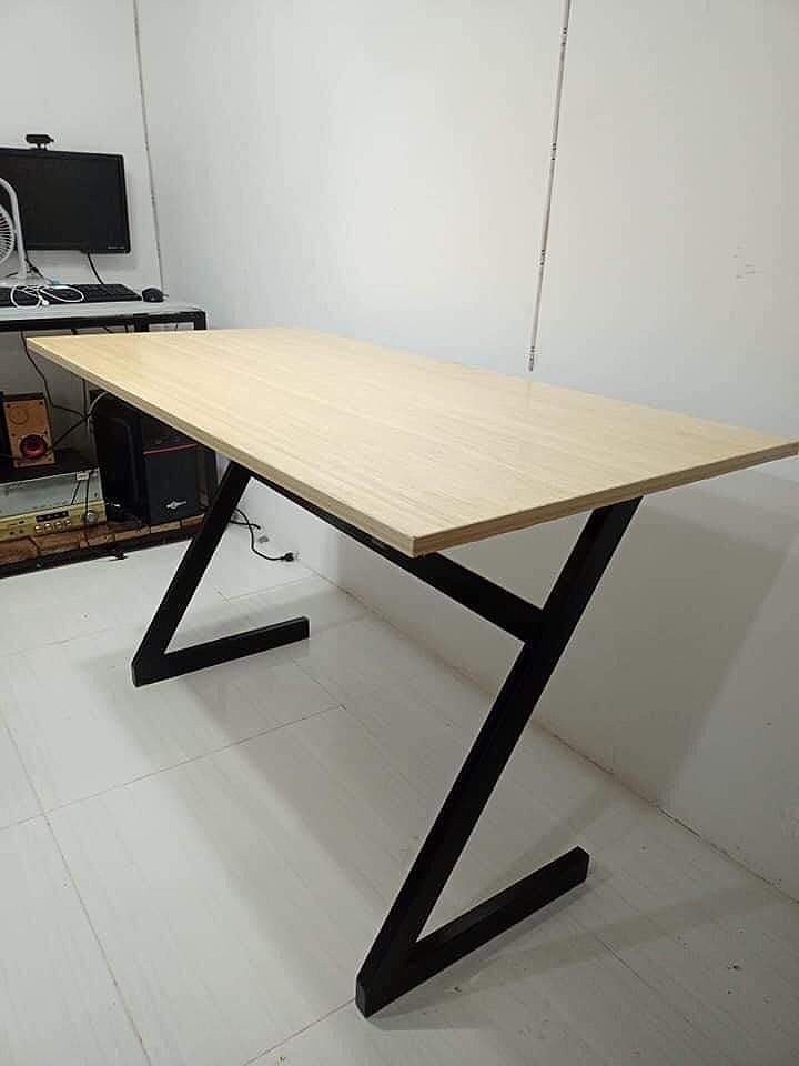 MINIMALIST Z-STYLE STEEL AND WOOD OFFICE DESK / COMPUTER TABLE / STUDY ...