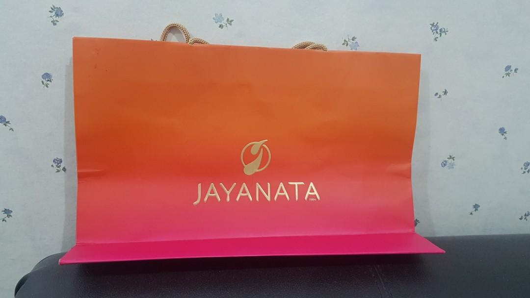 Paper bag jayanata, Kesehatan & Kecantikan, Rias Wajah di Carousell
