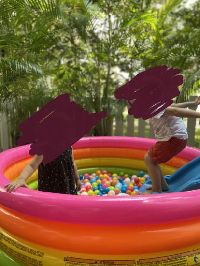 ball pit and 600 balls, Hobbies & Toys, Toys & Games on Carousell