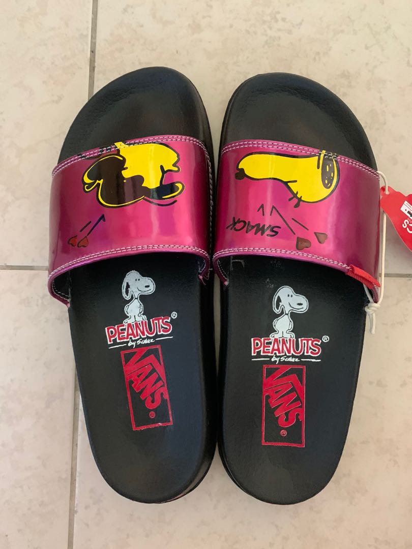 Snoopy slides, Women's Fashion, Footwear, Flipflops and Slides on Carousell