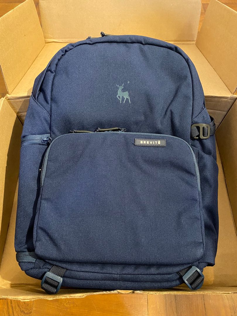 Brevite Jumper Camera Backpack (Blue), Men's Fashion, Bags, Backpacks ...