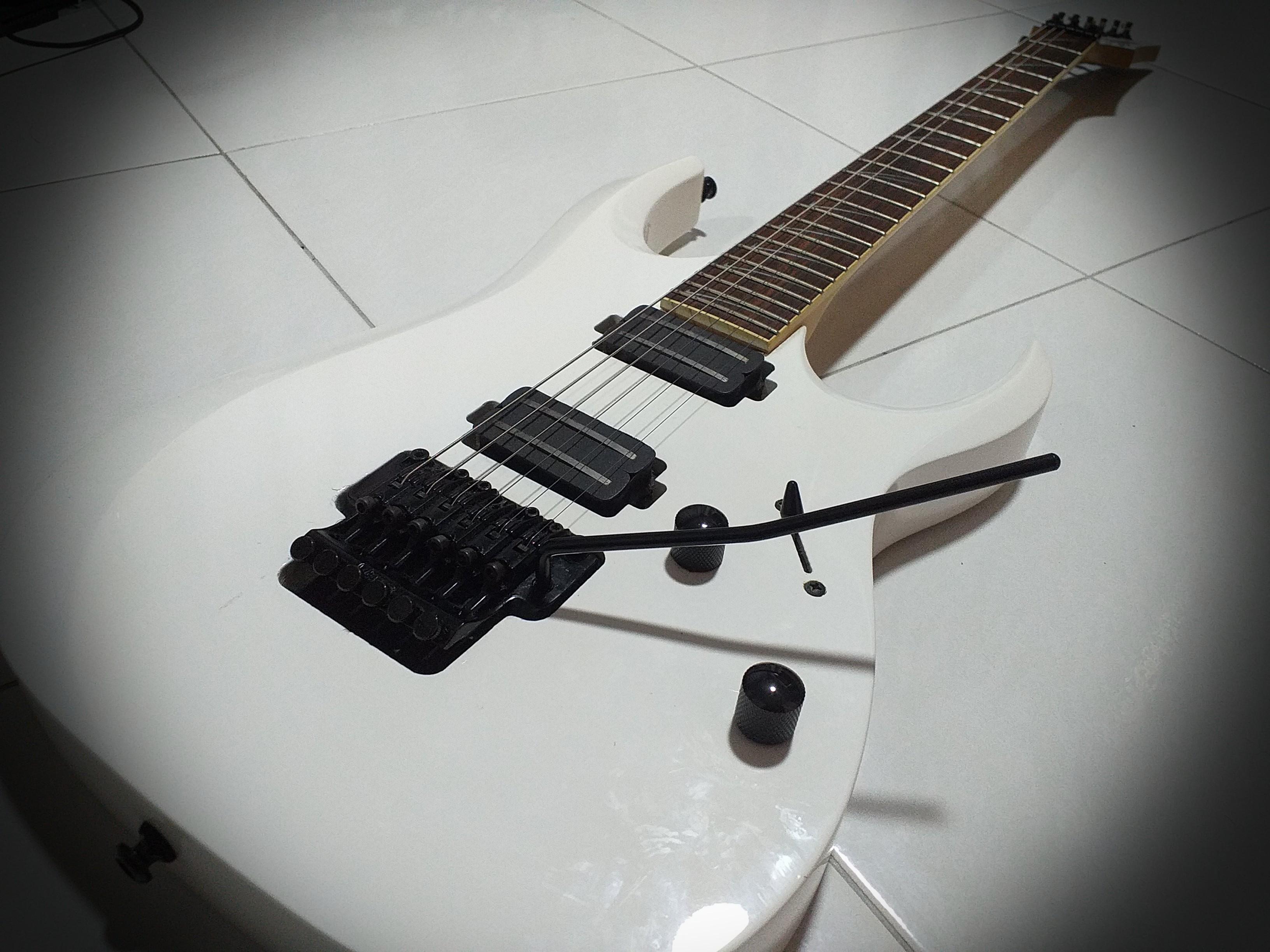 Ibanez RGD 320 Electric Guitar, Hobbies & Toys, Music & Media, Musical ...