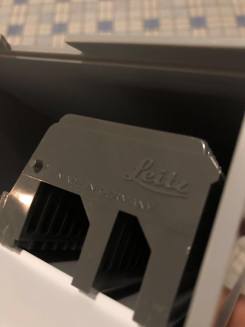 Leica P-150 slide projector + original Leica slide trays and box ...
