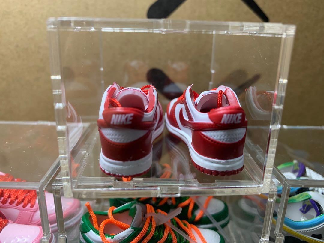 Nike Dunk Low “University Red”1:6 Mini Scale Sneakers for Decorations ...