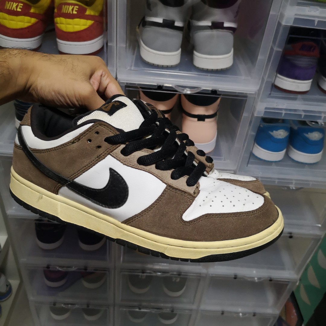 Nike SB Dunk Low Trail End (Travis Scott Brown), Men's Fashion ...