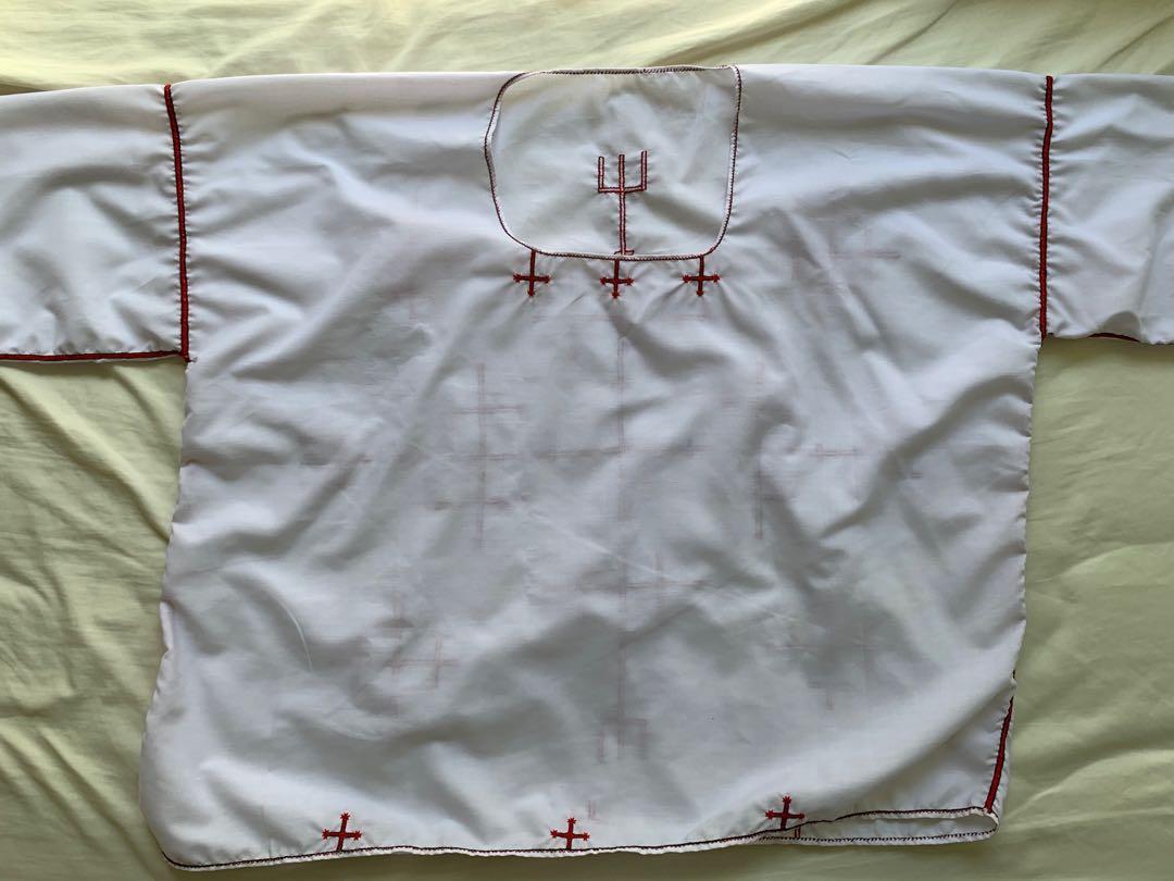 Pakudos white top, Women's Fashion, Tops, Others Tops on Carousell