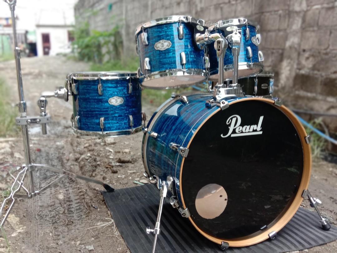 Pearl Vision VSX Strata Blue (with Yamaha Stage Custom Snare)), Hobbies ...