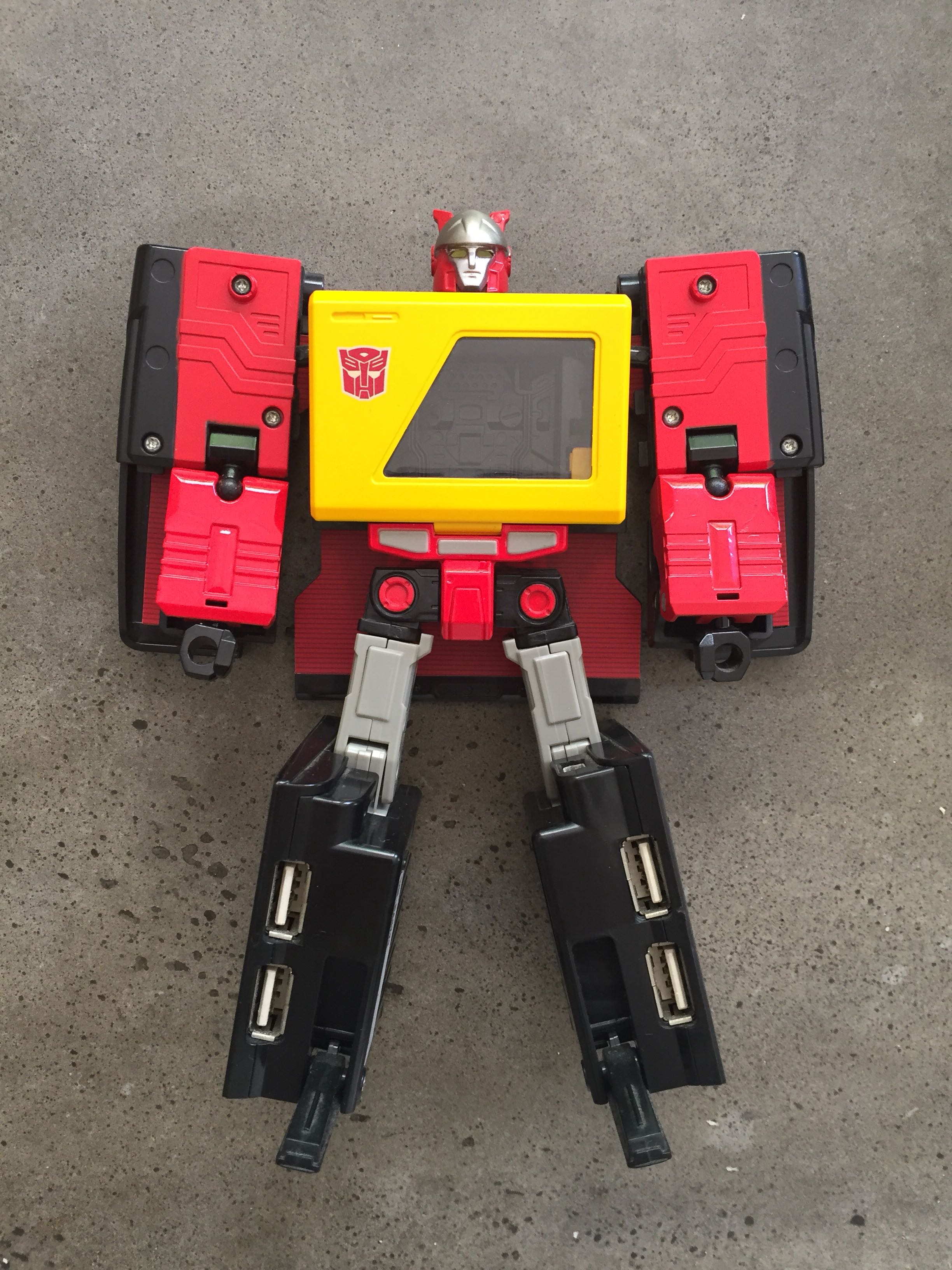 Transformers Device Label Broad Blast aka Blaster USB hub, Hobbies ...