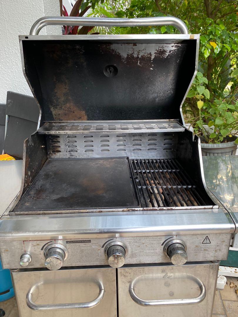 Triple burner Gas BBQ Barbie barbecue, TV & Home Appliances, Kitchen ...