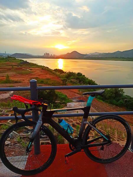 Java suprema carbon aero bike ( GREAT COMPETITOR FOR GIANT CANNONDALE ...