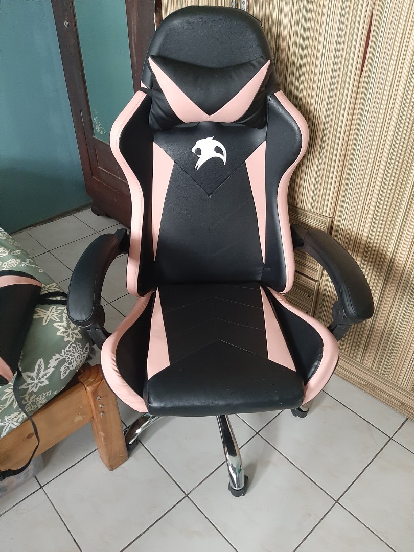 Panther Gaming Chair Nightfall, Furniture & Home Living, Furniture ...