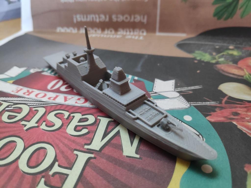 RSN Formidable Class Frigate (1:900 Scale), Hobbies & Toys, Toys ...