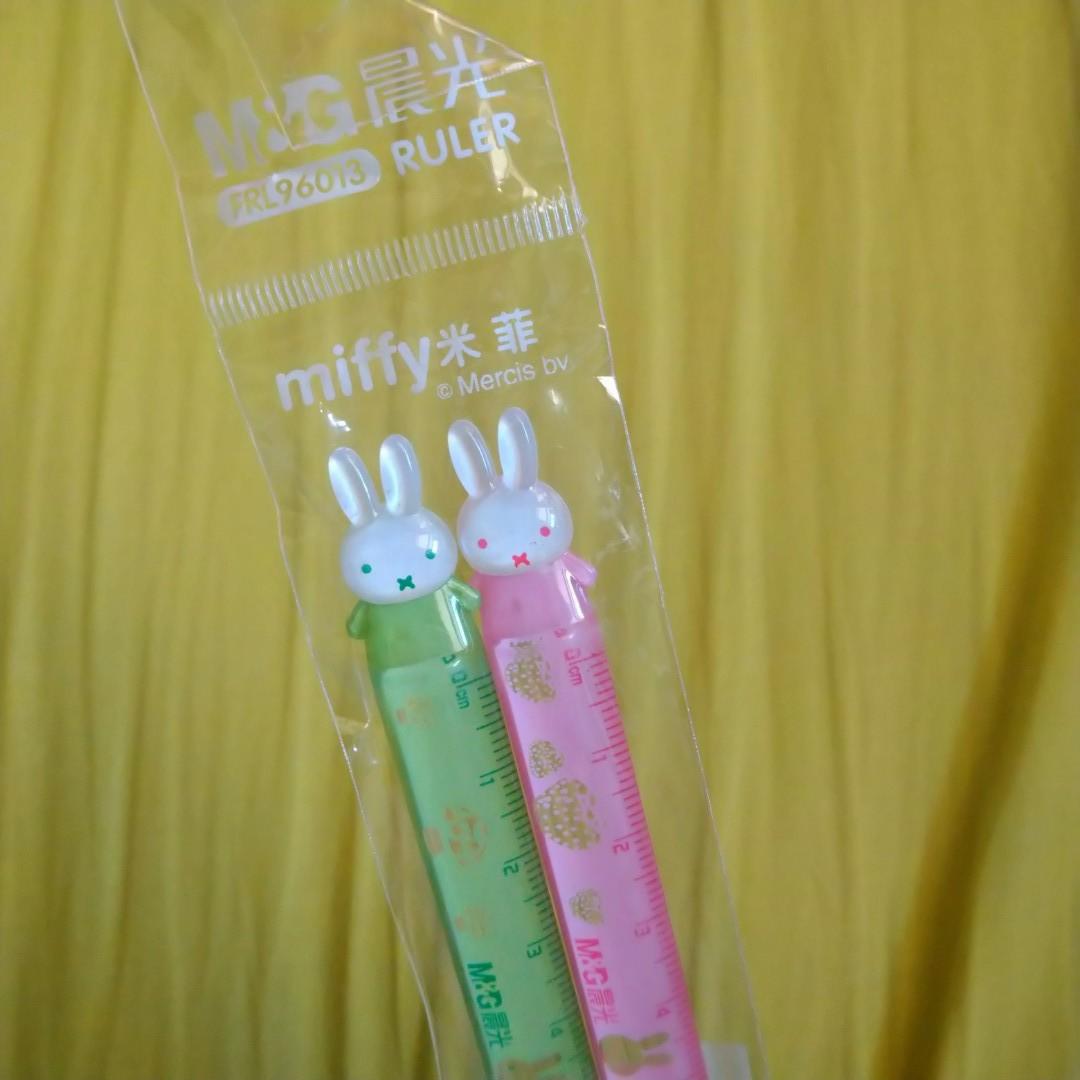 米菲間尺 Miffy ruler, 興趣及遊戲, 手作＆自家設計, 文具 - Carousell