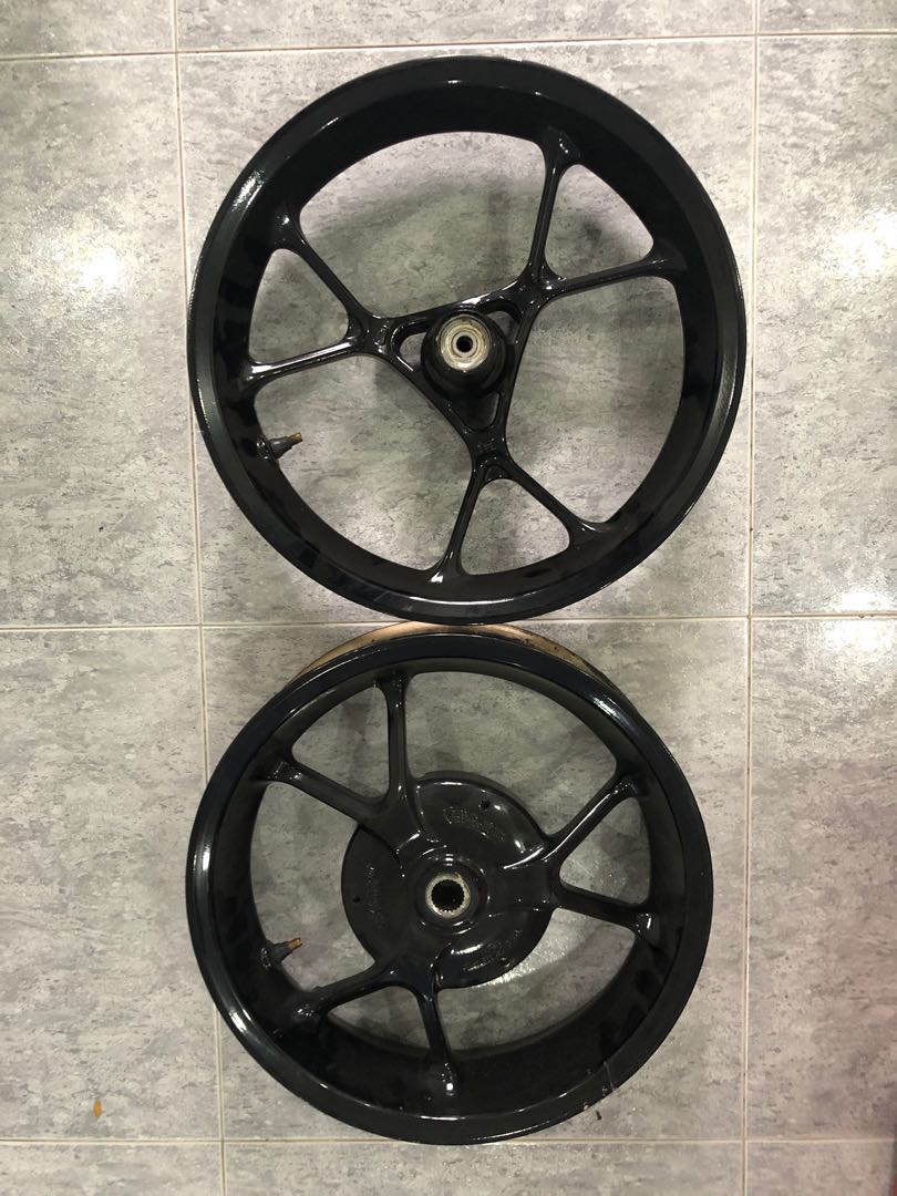 AEROX STOCK RIM, Motorcycles, Motorcycle Accessories on Carousell