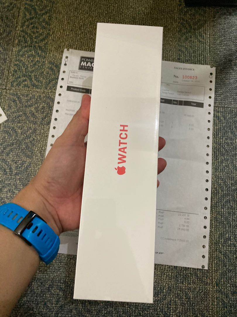 Apple Watch Series 6 w/ Powermac Receipt, Women's Fashion, Watches ...
