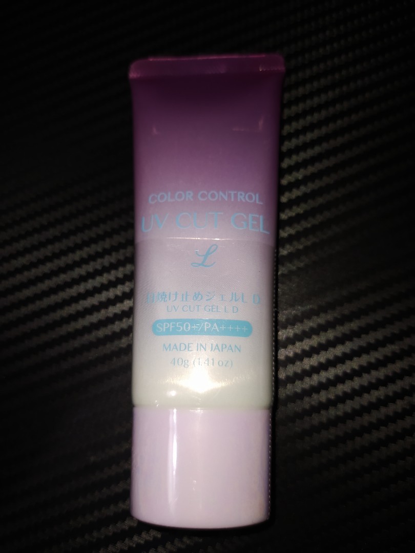 Daiso Japan UV SPF50 Sunscreen 40g, Beauty & Personal Care, Face, Face Care on Carousell