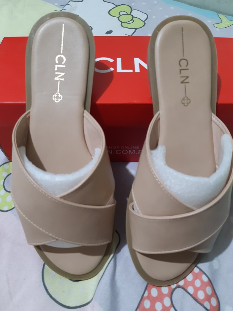 CLN Nude Flat Sandals, Women's Fashion, Footwear, Flats & Sandals on ...