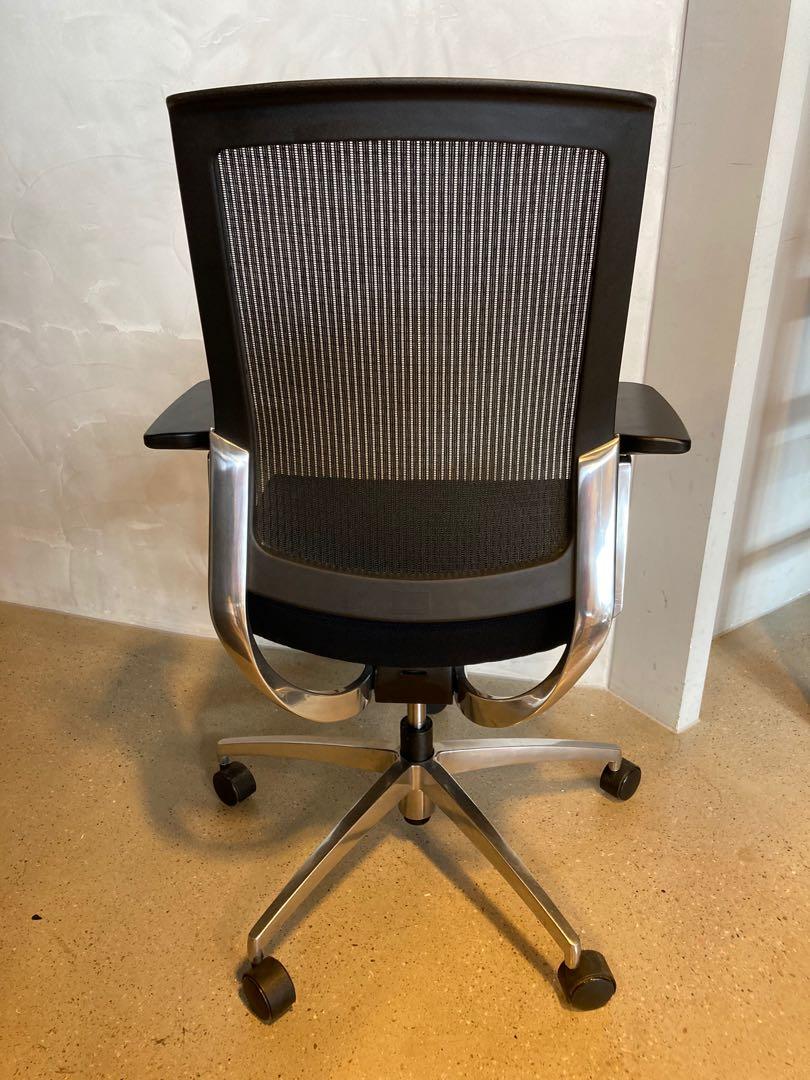 Posh Office Chair / Posh人體工學椅, 傢俬＆家居, 傢俬, 椅子 - Carousell
