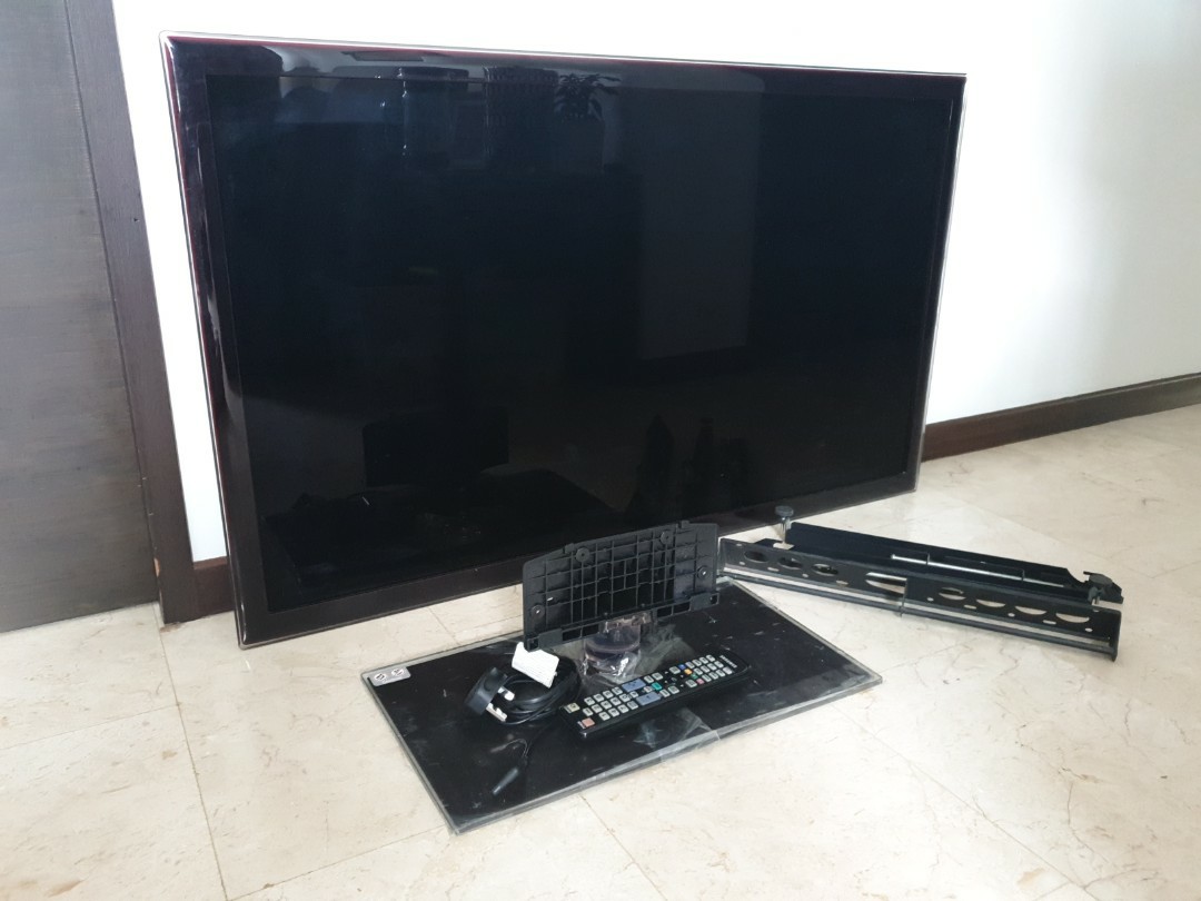 Samsung 46-inch LED Smart TV, TV & Home Appliances, TV & Entertainment ...