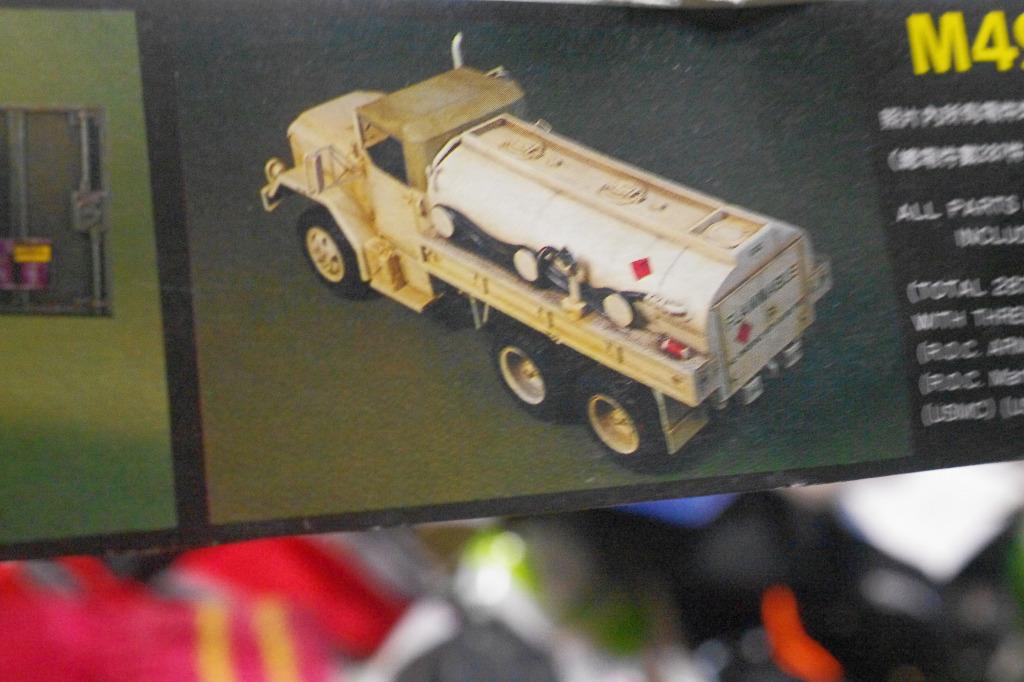 AFV Club-精緻模型-戰鷹- AF3507 -M49-A2C- Fuel Tanker-w/中華民國陸軍 marking-1/35-M-300, 興趣及遊戲, 收藏品及紀念品, 明星周邊 ...