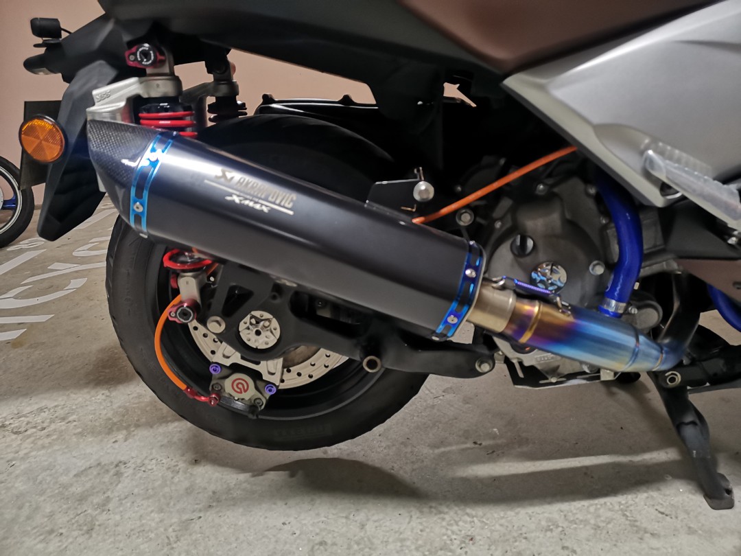 Yamaha xmax Akrapovic exhaust Full system （thai Ori ）, Motorcycles ...