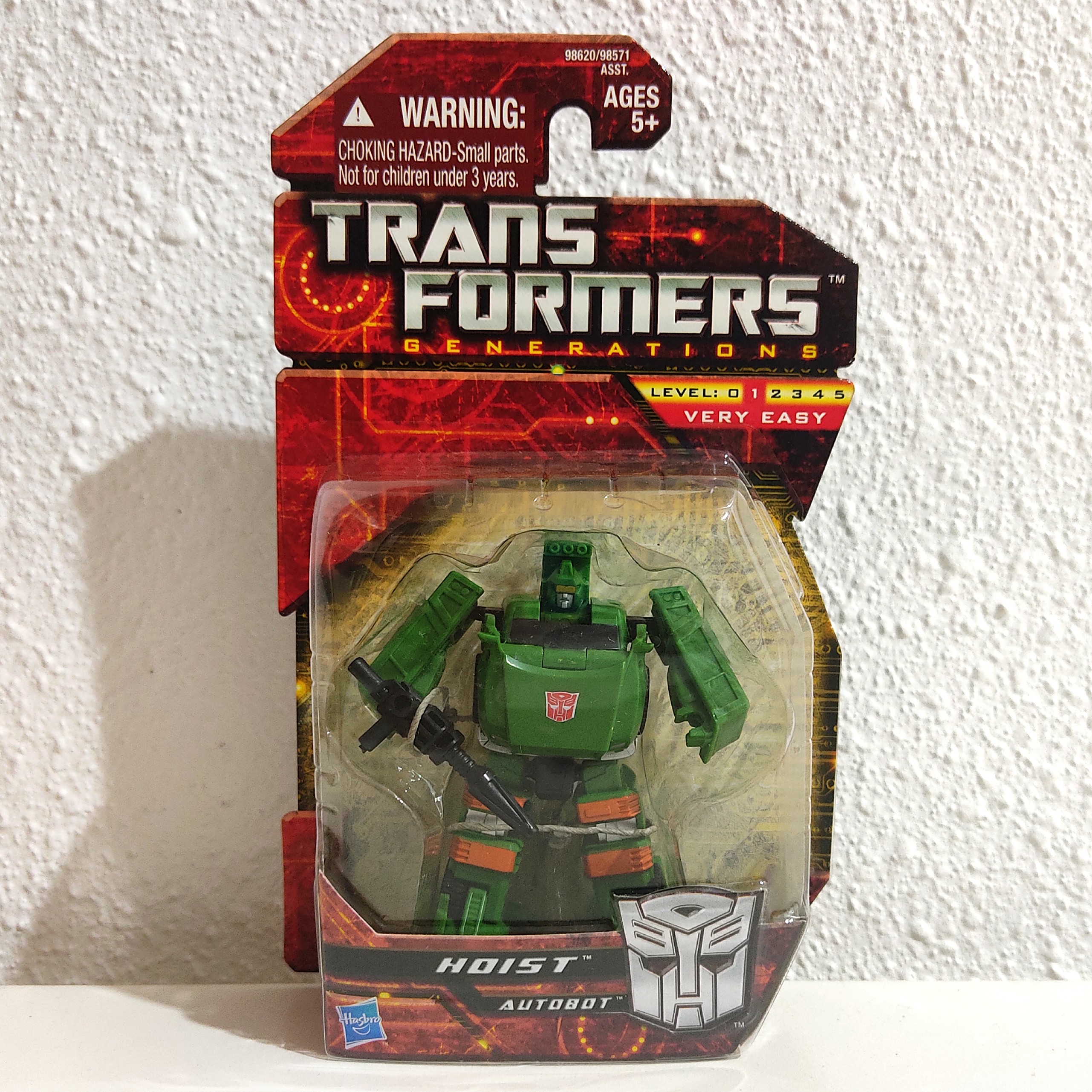 Hasbro Hoist Transformers Generations Legend Class Autobot, Hobbies ...