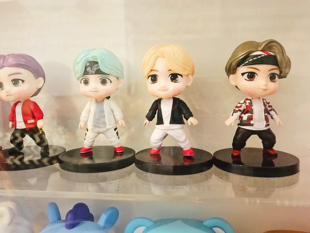 Mic Drop Tiny Tan BTS (Unofficial) Set on-hand, Hobbies & Toys, Memorabilia & Collectibles, K ...