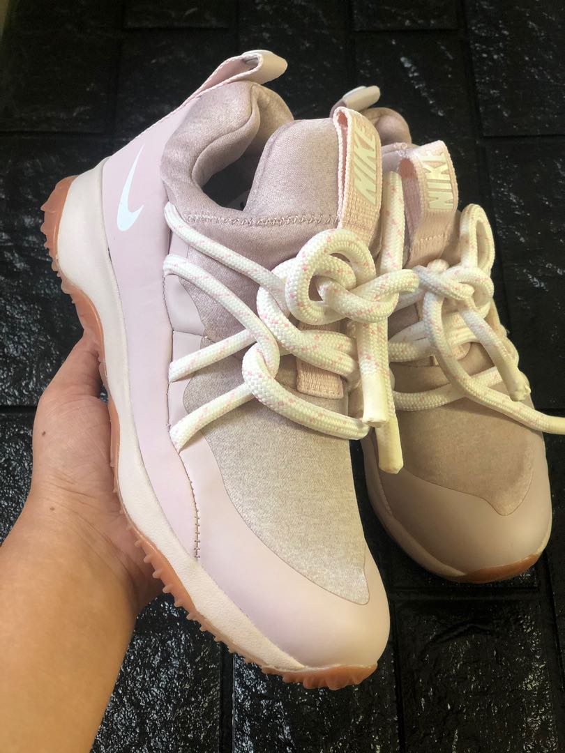 Nike City Loop, Women's Fashion, Footwear, Sneakers on Carousell