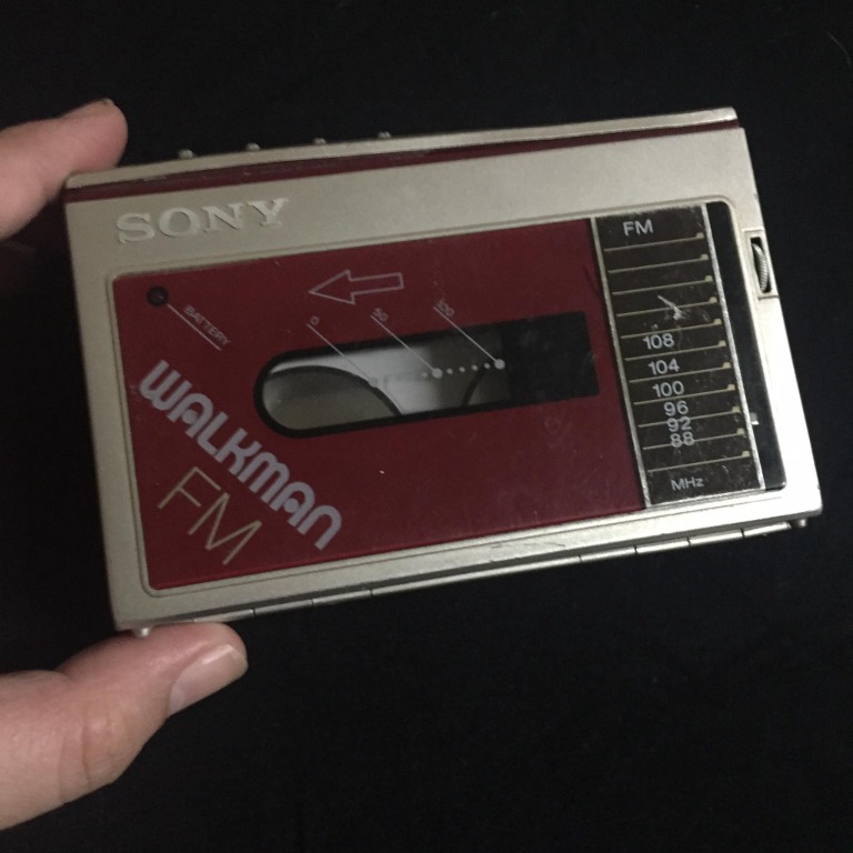 RARE VINTAGE SONY WALKMAN, Audio, Voice Recorders on Carousell