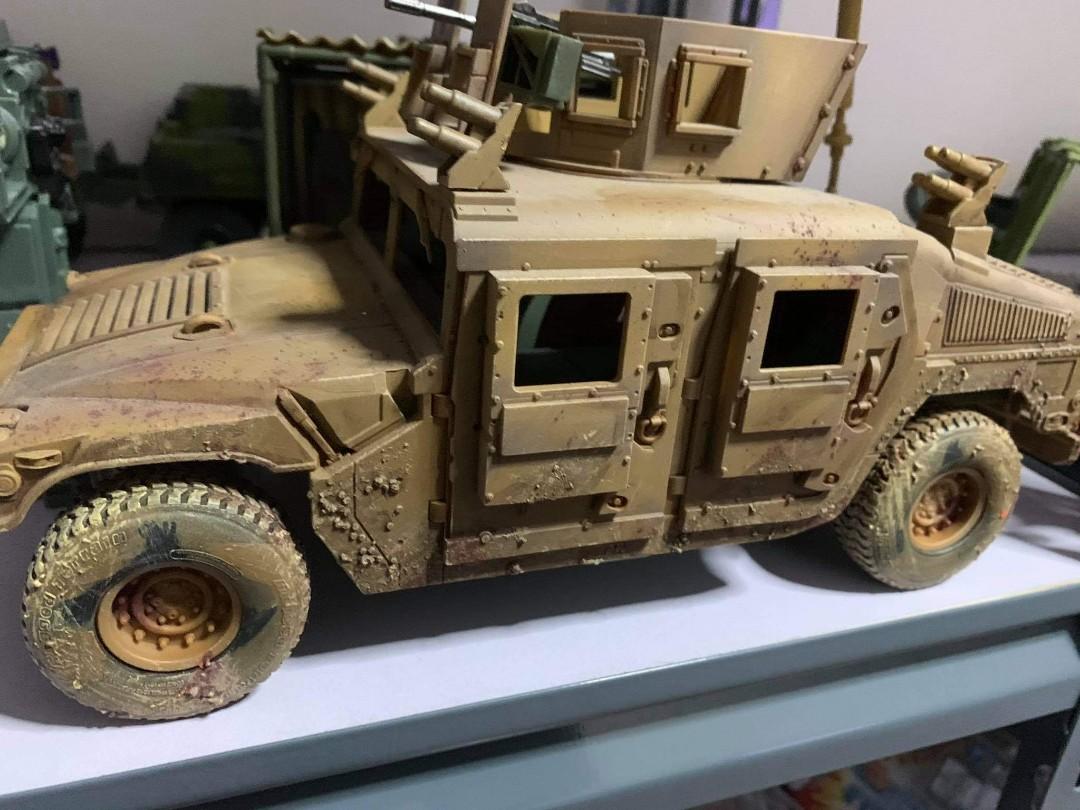 BBI ELITE FORCE 1:18 HUMVEE, Hobbies & Toys, Toys & Games on Carousell
