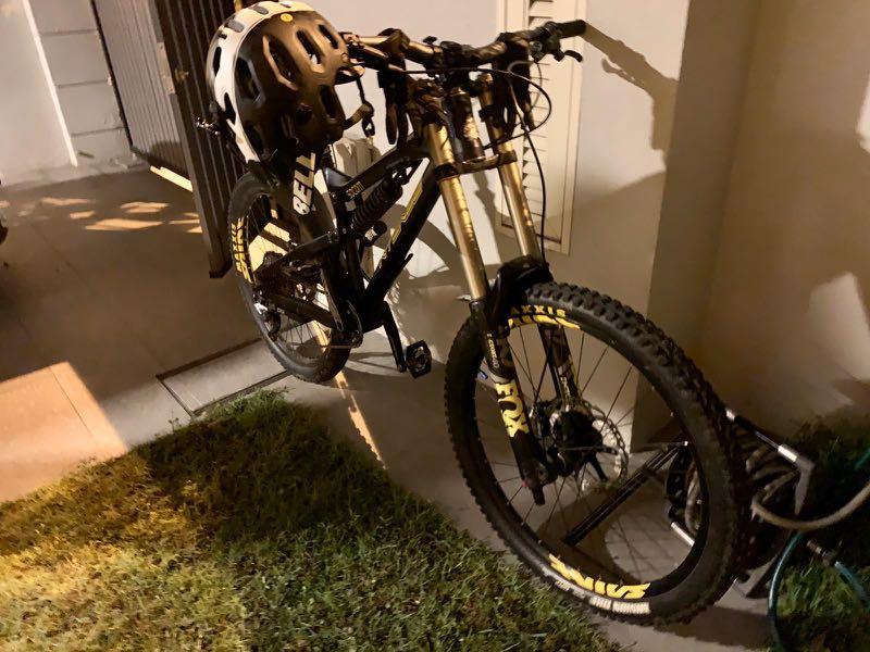 Intense Socom, Sports Equipment, Bicycles & Parts, Bicycles on Carousell