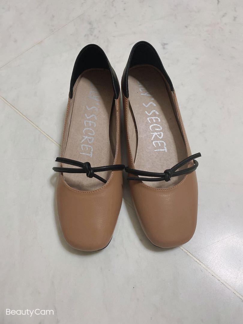 Light brown Low heel shoes, Women's Fashion, Footwear, Heels on Carousell