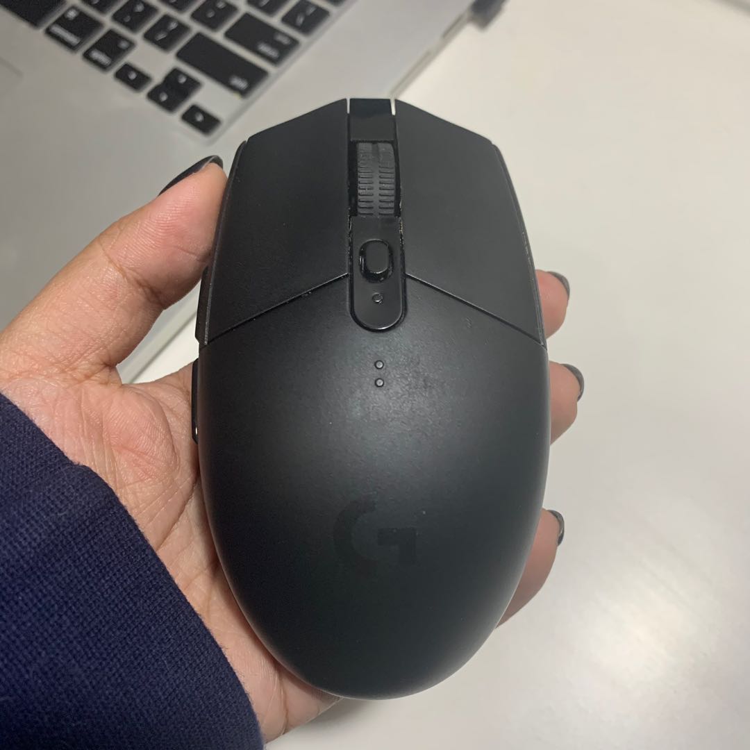 Logitech G304 Wireless Gaming Mouse, Computers & Tech, Parts ...