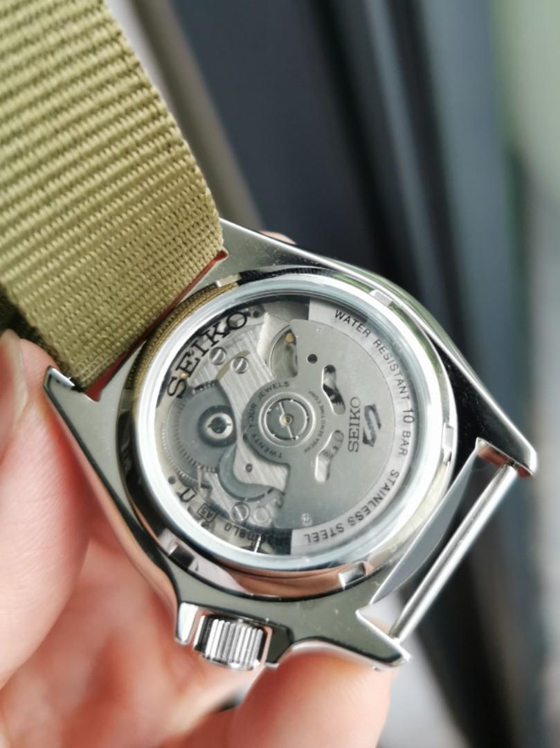 Seiko SRPE65, Men's Fashion, Watches & Accessories, Watches on Carousell
