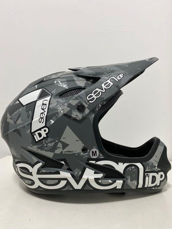 Seven iDP Helmet, Sports Equipment, Bicycles & Parts, Bicycles on Carousell