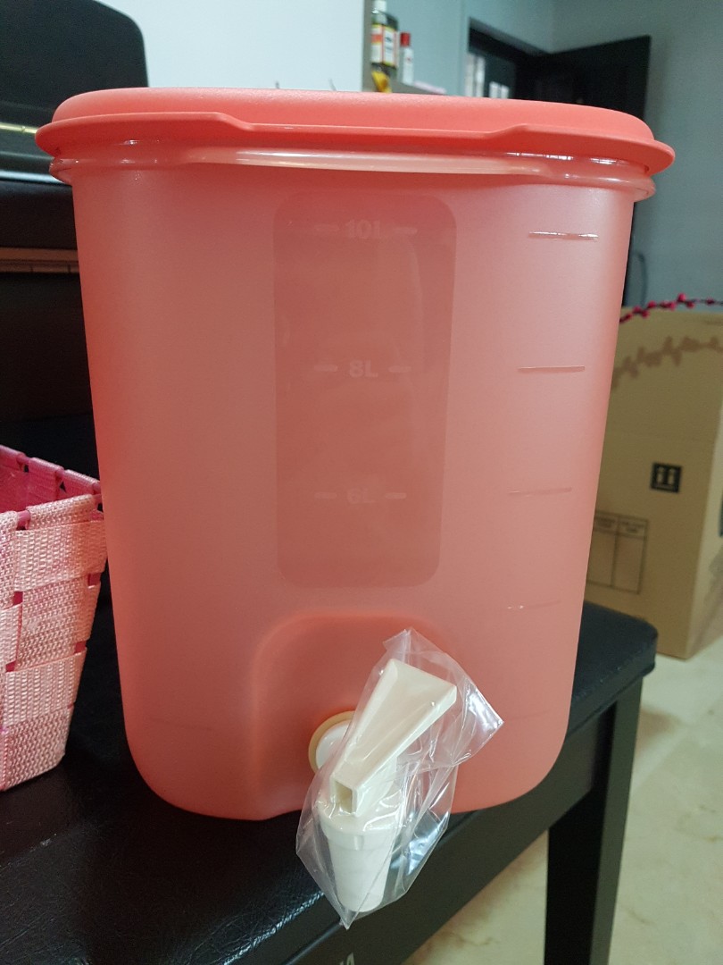 Tupperware 10litre water dispenser, TV & Home Appliances, Kitchen ...