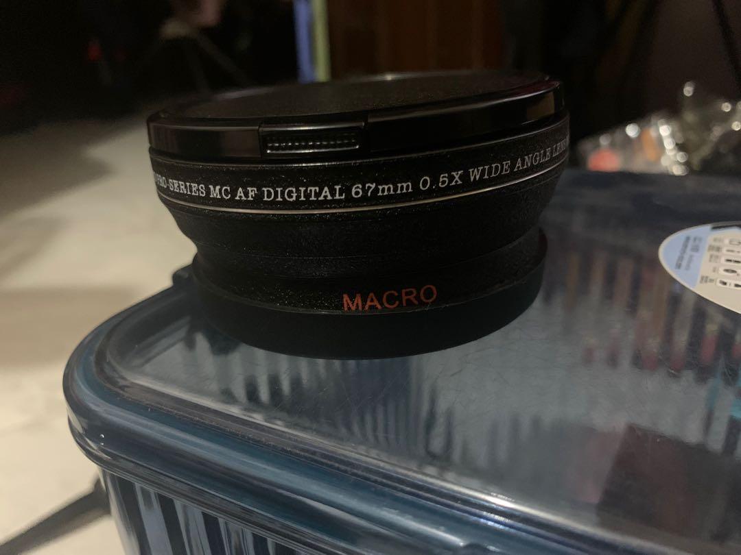Vitacon 0.5x wide and macro, Photography, Lens & Kits on Carousell
