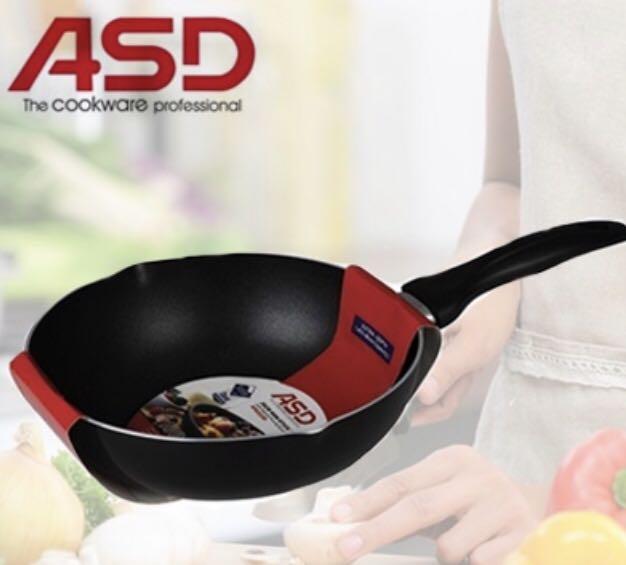 WTS Tefal egg pan and ASD frying pan, Furniture & Home Living ...