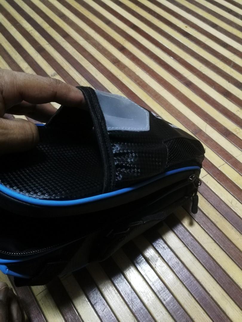 Bicycle bag or pouch waterproof baisk, Sports Equipment, Bicycles ...