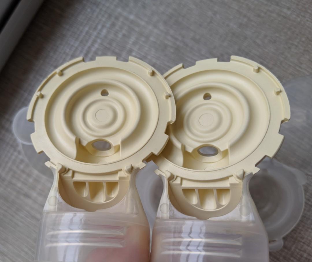 Medela connector and flange / breast shield, Babies & Kids, Nursing ...