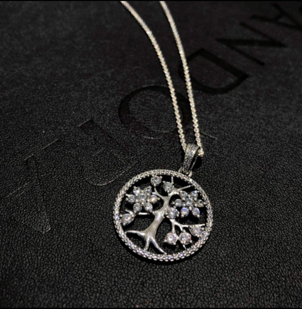Pandora Sparkling Family tree, Luxury, Accessories on Carousell