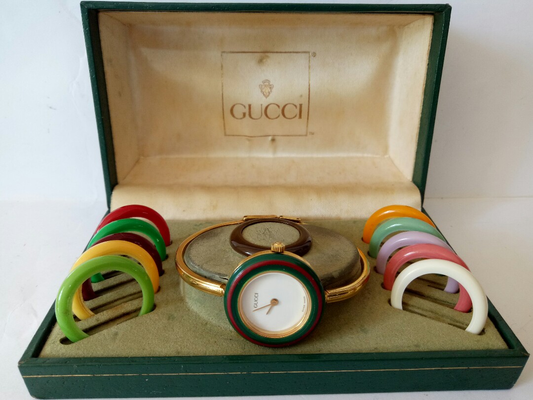 Auth Gucci Interchangeable Bezel Bangle Watch for Ladie's, Hobbies ...