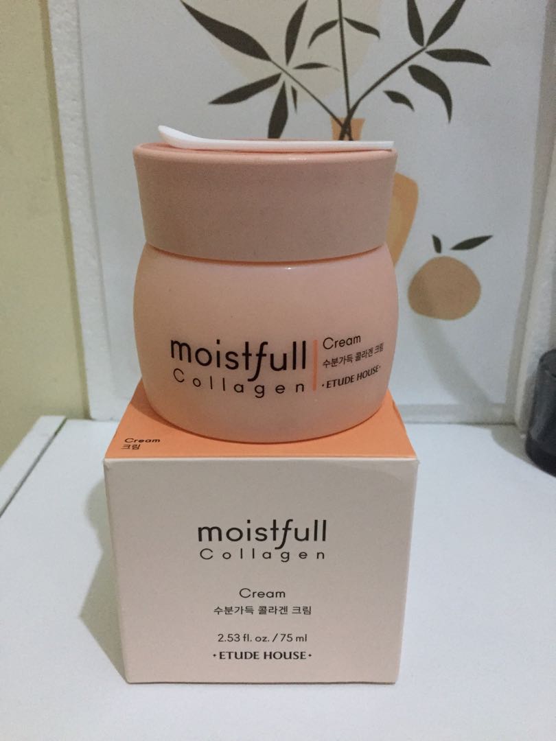 Etude house moistfull collagen, Kesehatan & Kecantikan, Kulit, Sabun & Tubuh di Carousell