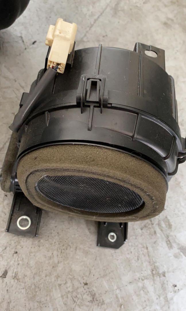 Hybrid battery fan motor, Everything Else on Carousell