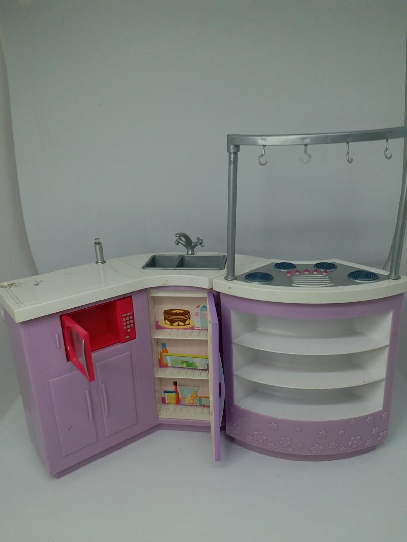 Kitchen table playset barbie preloved, Toys & Collectibles, Mainan di ...