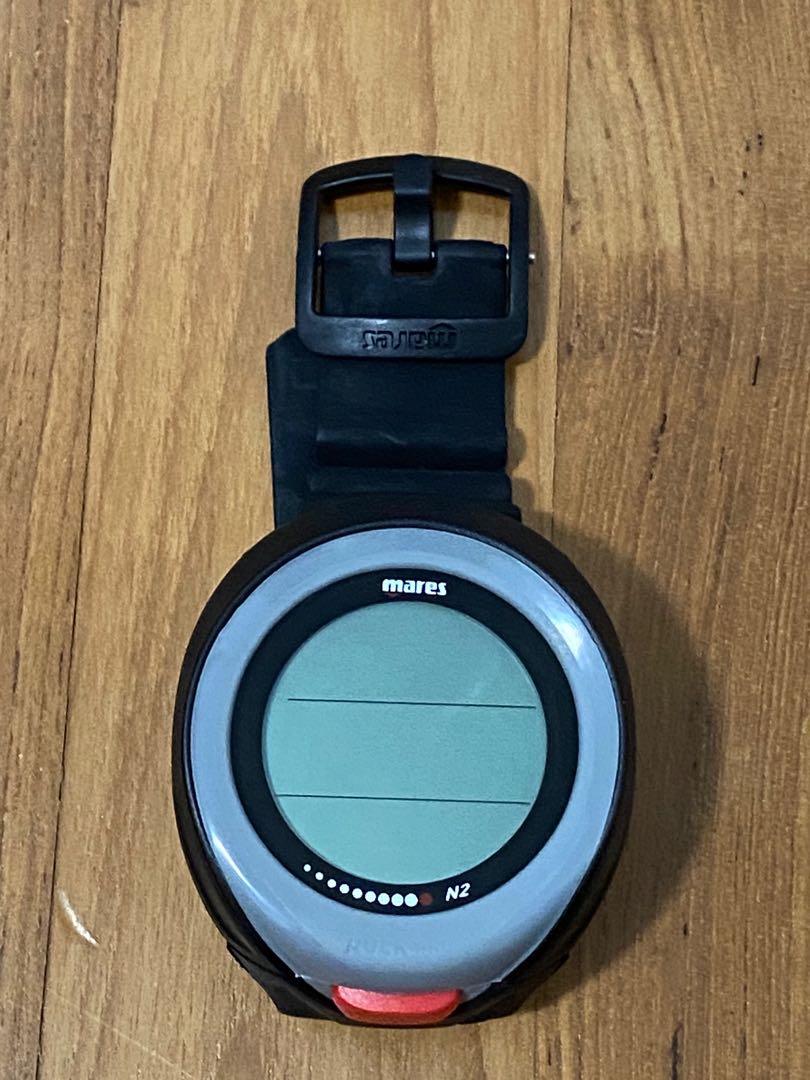 Mares PUCK Pro Dive computer, Sports Equipment, Sports & Games, Water ...